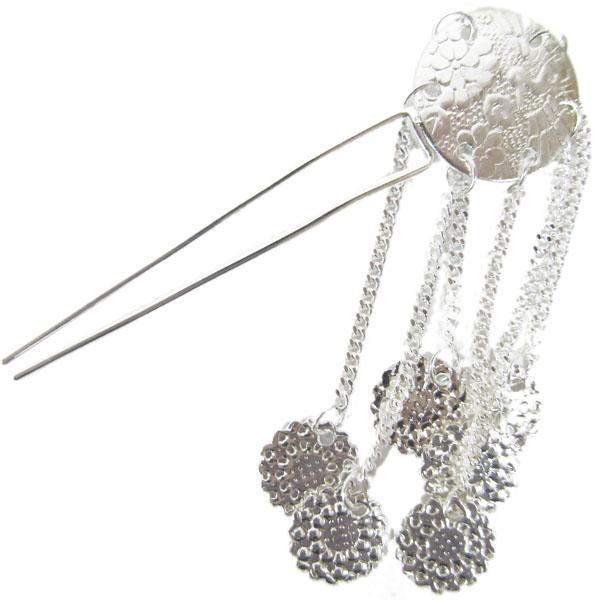 子どものはこせこ用の飾りです。髪飾りではありません。サイズ：長さ 約7.5cm