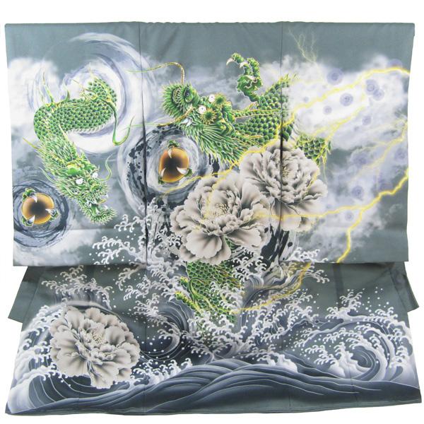 刺繍入り素材着物表地　　ポリエステル１００％襦袢・裏地　ポリエステル１００％サイズ 着物身丈 約98cm　裄丈 約46cm　袖丈 約56cm★光の加減により写真の色と商品の色が異なることがあります。