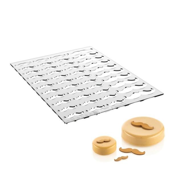 ｛ご購入前のご注意｝使い初めはぬるま湯につけ中性洗剤で洗い、十分すすいでから乾燥させて下さい。表面に必ず油脂を塗ってからご利用ください。直火には使用できませんのでご注意ください。型内で直に切り分けたり、取り出しに刃物を使用しないで下さい。使...