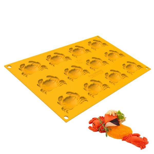 ｛ご購入前のご注意｝使い初めはぬるま湯につけ中性洗剤で洗い、十分すすいでから乾燥させて下さい。表面に必ず油脂を塗ってからご利用ください。直火には使用できませんのでご注意ください。型内で直に切り分けたり、取り出しに刃物を使用しないで下さい。使...