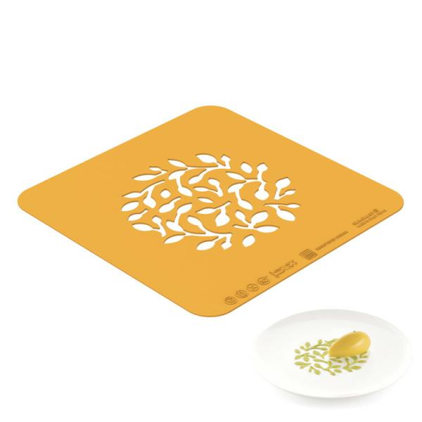 ｛ご購入前のご注意｝使い初めはぬるま湯につけ中性洗剤で洗い、十分すすいでから乾燥させて下さい。表面に必ず油脂を塗ってからご利用ください。直火には使用できませんのでご注意ください。型内で直に切り分けたり、取り出しに刃物を使用しないで下さい。使...