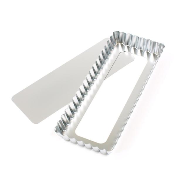 ｛ご購入前のご注意｝※下地がスチール（鉄）の為、お手入れが悪いとサビる可能性がございます。｛商品仕様｝材質：スチールにクロームメッキ空焼き：必要サイズ内寸（約）：99×247×高23mm容量（約）：550ml製造国：日本｛商品詳細説明｝スマ...