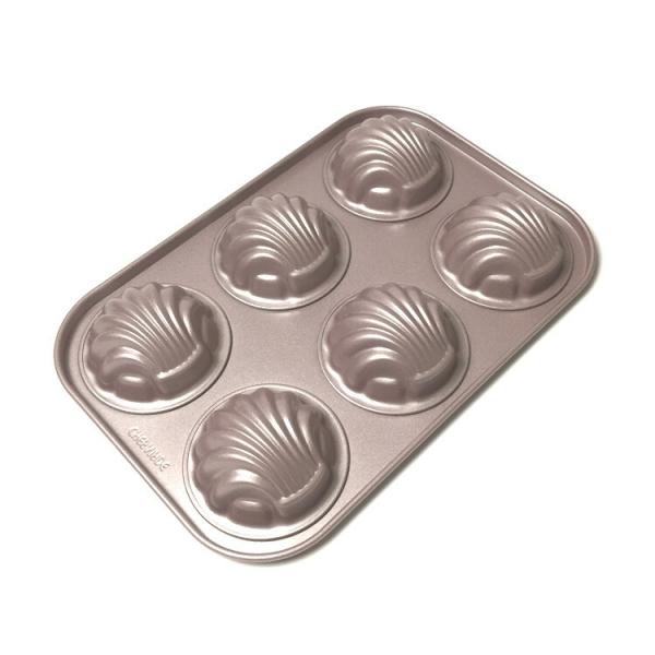 ｛ご購入前のご注意｝※ケーキの仕上がりに影響がない部分のへこみなどは、良品とさせていただきます。ご了承ください※業務用生産のため販売パッケージ等に保管されていないので多少のすりキズ等はございます。※ご使用後は、洗ってよく水気を拭き取ってから...