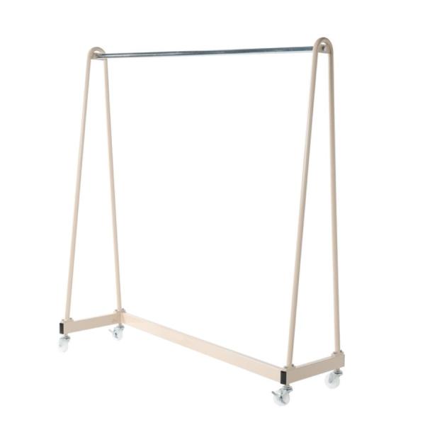 ※個人宅への配送は出来ません。※配達は車上渡しとなりますので、お客様で荷卸しをお願い致します。※配送車（2t〜10t）が入れない場所への配達は出来ません。品名：Zラック　ハンガー台車品番：MZR-1呼称寸法：1500W×480D×1650H...