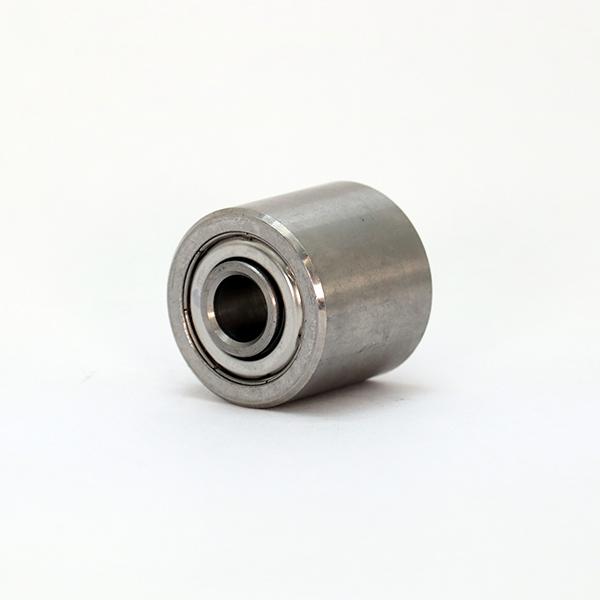 【特長】・マキテック製ホイールコンベヤ W-2523SUS対応ホイール。・削り出しホイ―ル。・ステンレス製ホイール。・軸付きです。軸無しをご希望の方は軸無なしの販売ページにてご購入ください。【仕様：ホイール】・材質：ステンレス製・種類：削り...