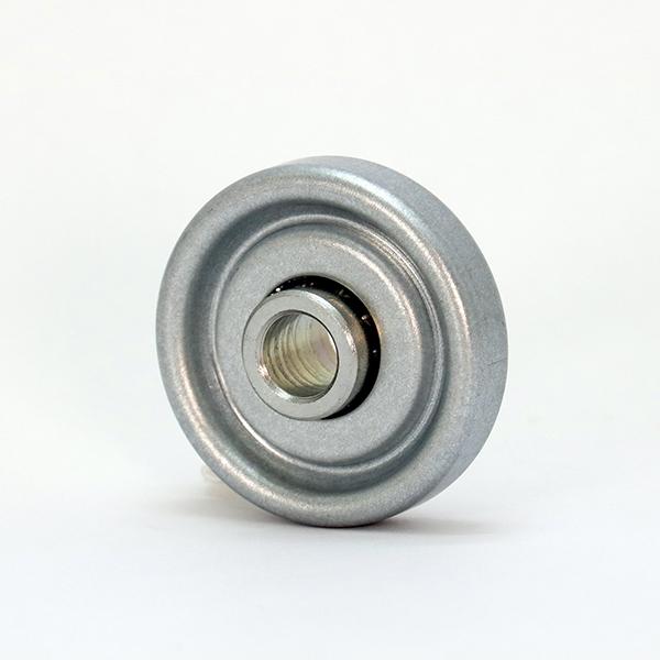 【特長】・マキテック製ホイールコンベヤ W-36PBW対応ホイール。・スチール製プレスホイール。・安価タイプ。・軽軽〜中荷重負荷回転に適します。・軸付きです。軸無しをご希望の方は軸無なしの販売ページにてご購入ください。【仕様：ホイール】・材...