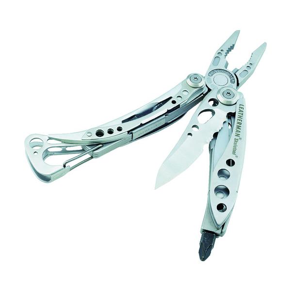 カラビナ一体で携帯性を追求特長ミドルサイズ・プライヤー型で、軽く携帯性を追求したツールです。軽量化をするため装備機能を絞ったモデルです。カラビナが一体化し携帯性に優れています。クリップ付です。LTJマーク付で25年保証です。用途携帯用工具ア...