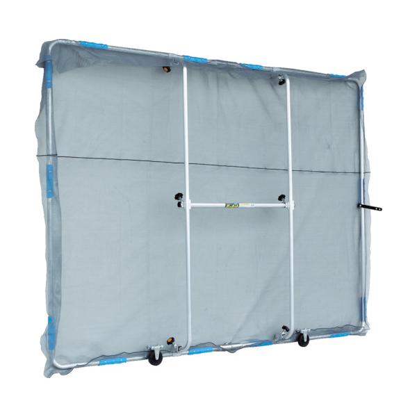 特長草刈作業中の刈払機による異物の飛散を防止するガードです。アルミ製で軽量のため楽に作業ができ、また簡単に折りたためますので移動や収納にも便利です。用途草刈作業時の異物飛散防止です。商品スペック仕様・規格 組立品目合：2mmφ75キャスター...