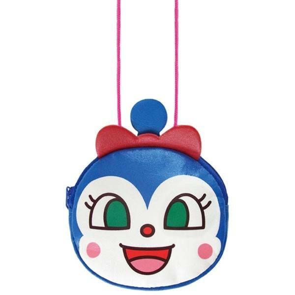 【素材】合成皮革【サイズ】10×9×2.5cm（ストラップ90cm）みんな大好き♪大人気のアンパンマンキャラクターのミニポシェットです。小さなお子様はポシェットとして大好きなキャラクターと一緒にお出掛け♪首からぶら下げて使えるので、ネックポ...