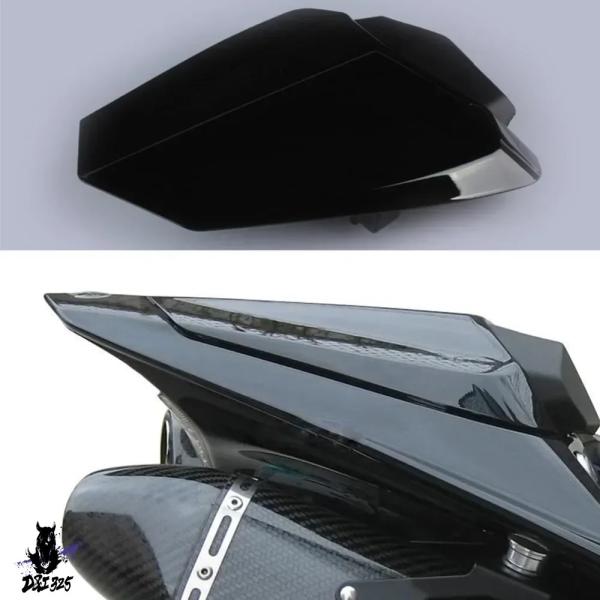 画像をご覧ください。ヤマハYZF R1 2009-2014用のブランド新しいABSプラスチック製のリアシートカバーです。取り付けブラケットボルトが付属しています。取り付け説明書は付いていません。カラーは黒で、写真と同じようにお届けします。オ...