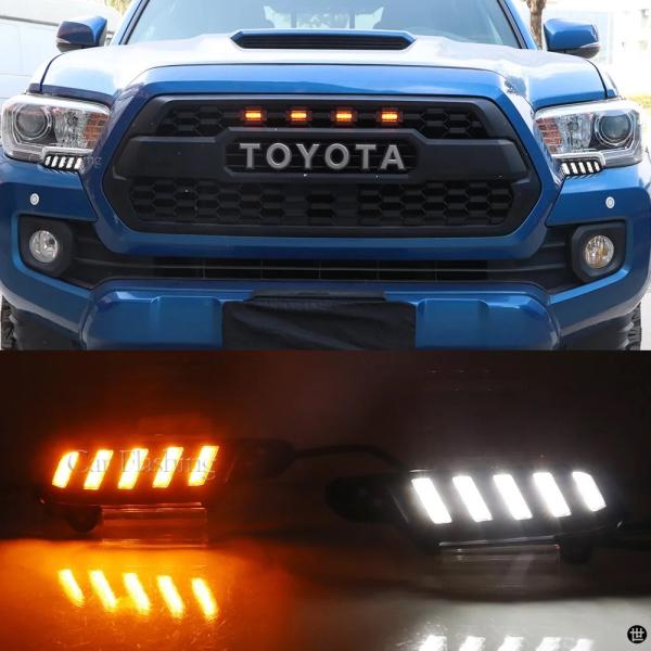 THE WHITE AND YELLOW HAS TWO FUNCTIONS, DRL AND THE TURN SIGNALS.WHEN YOU ARE DRIVING STRAIGHT, IT LIGHTS UP WHITE. WHEN...