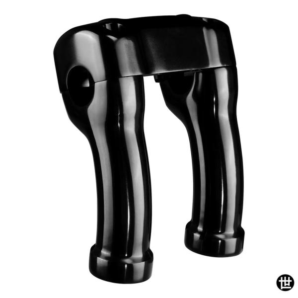 特徴：製品(100%新品)カラー：クロームビビッドブラック素材：アルミニウムクランプ高さ：4インチ(約10CM)、ハンドルバーを約4インチ(約10CM)上げることができますクランプ径：1インチ(約2.5CM)エルゴノミクスを変更することで、...