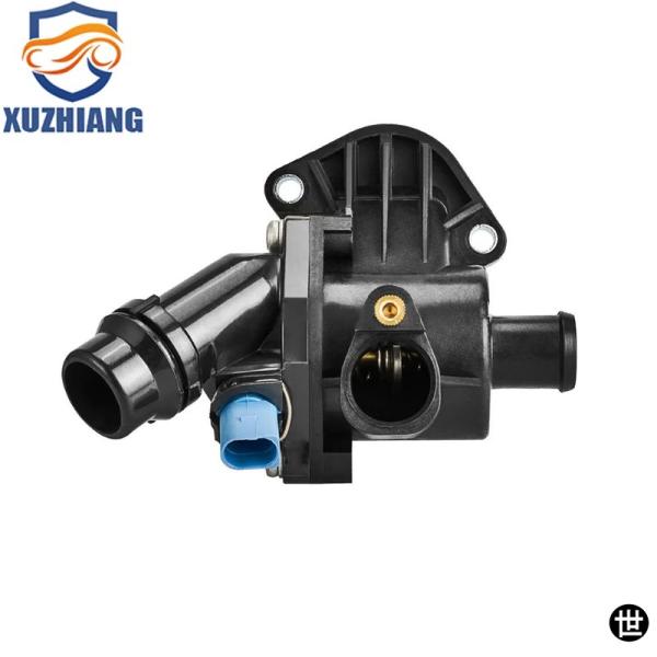 製品詳細：商品タイプ：クーラントサーモスタットハウジングアセンブリ材質：プラスチックと金属色：写真の通り製造国地域：パッケージ重量：約480Gサイズ(長さ幅高さ)：201110.5CMメーカー品番：06B121111K端子：2ピン車種：アウ...