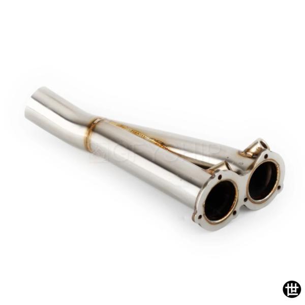 注記：バイクの純正エキゾーストパイプにそのまま取り付け可能です純正エキゾーストシステムを切断する必要はありません説明：状態：100%新品素材：高品質304ステンレススチールパッケージ内容：リンクパイプ1セット耐熱性が向上し、長寿命ですパフォ...