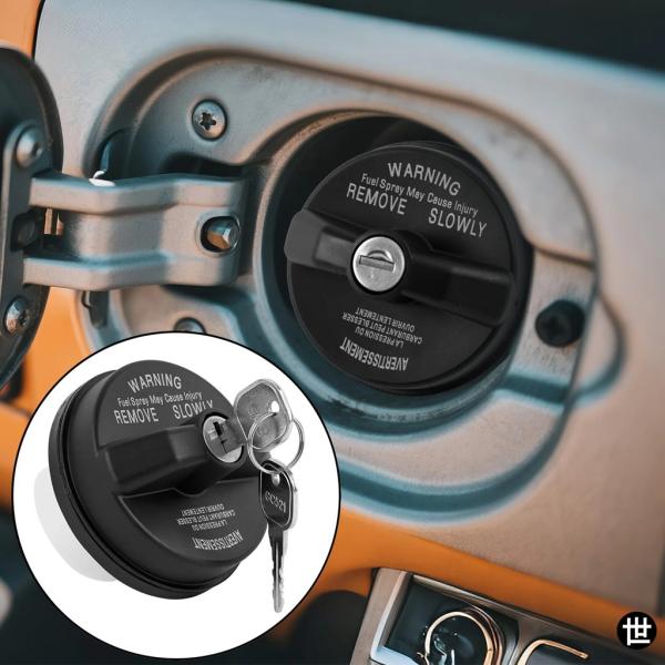 モデル年：2000〜2021年素材：高品質のプラスチックで耐久性のある仕上げ互換性：クライスラー、ジープ、ダッジ、ラム、フィアットの幅広いモデルに適合特別な機能：キー付きの安全なロック機構OEM番号：05278655AB、52100419A...