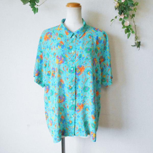 【ブランド名】マルキーズ MARQUISE 【サイズ】９【実寸】・身幅（脇下）＝５４　・着丈（背中央）＝６７　・肩幅＝５３＊実寸は平置きです。多少の誤差があるかもしれませんがご容赦ください。【素材】ポリエステル１００％【状態】ＵＳＥＤ品です...