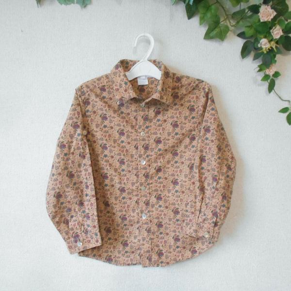 【ブランド名】ワスク WASK【サイズ】６Ａ【実寸】・身幅（脇下）＝３６　・着丈（背中央）＝４９　・肩幅＝３３＊実寸は平置きです。多少の誤差があるかもしれませんがご容赦ください。【素材】コットン１００％【状態】ＵＳＥＤ品です。普通に使用して...