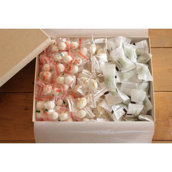 人気の3種類のお味が詰まった箱詰め♪老若男女から喜ばれているお味は箱は紅花の挿絵が入った包装紙でお包み致します。ご希望がございましたら、「のし」もお付けします。内容●ミルクアーモンド  ●紅花ミルピー        ●抹茶アーモンド    ...