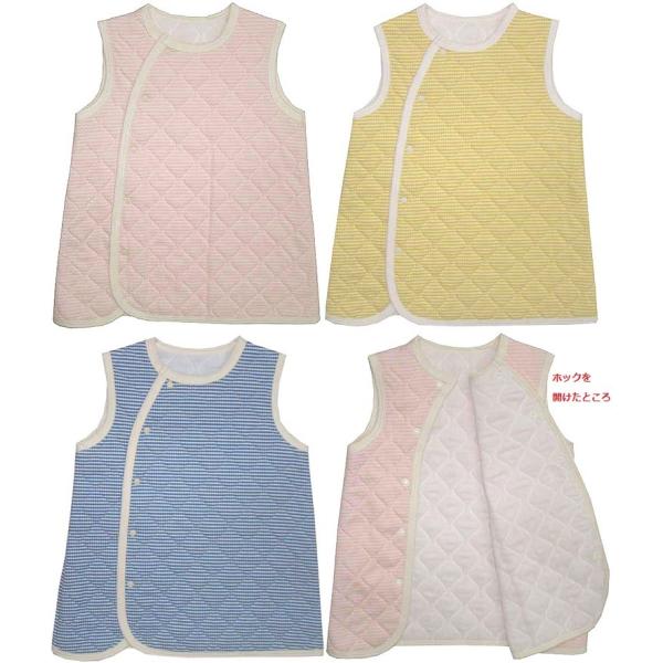 ソフトなドットボーダー柄がカジュアルでかわいい身丈４５ｃｍもある、ロング丈です。新生児なら、足元までスッポリ入ります。寒い冬も安心♪あったか中綿入りキルト素材を使用ロングベストとして、また、スリーパーとしてちょっとしたときに、持っていれば、...