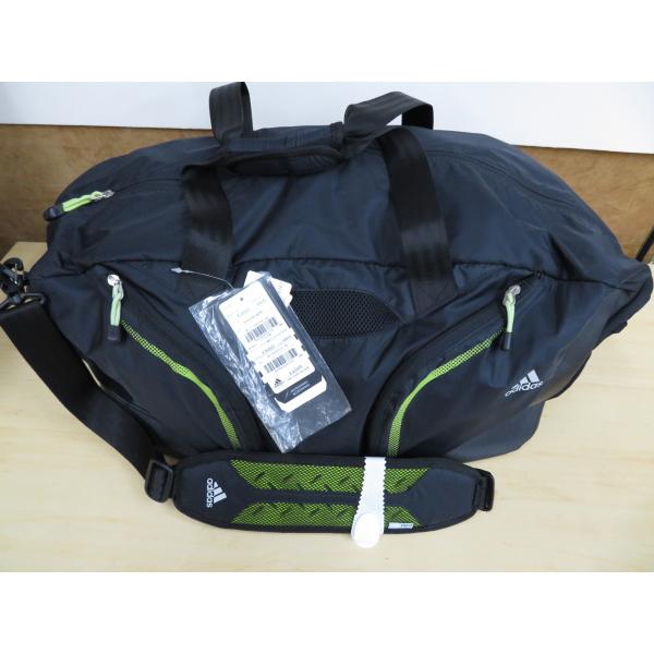 品番：KQ639-E36983カラー：ブラック×レイディアントグリーンサイズ：40L(55×28×27cm)素材：ナイロンリップストップ・PUレザー生産国：ベトナム製