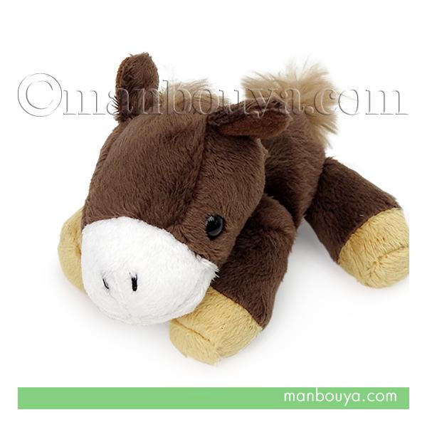 くたくたとした感じがかわいい馬のぬいぐるみ。手の平に乗るサイズのリトルビーンズシリーズ。お腹にビーンズが入っています。こちらのダークブラウンは全体的にチョコレートかコーヒーのようなあたたかみのある茶色です。【サイズ】長さ約11cm　※価格は...