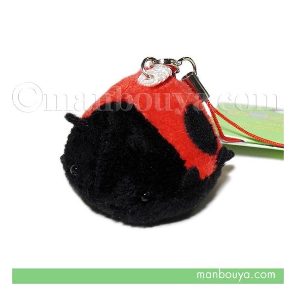 丸い形がかわいい赤いテントウムシのぬいぐるみ携帯ストラップ。人気のムニュマムシリーズ。同デザインのお手玉もあります。水族館・動物園などのアミューズメントパークお土産ショップでお馴染み、A-SHOWさんの商品。日本で唯一ぬいぐるみの企画・デザ...