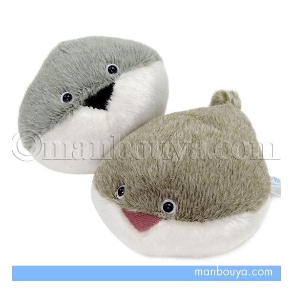 サカバンバスピスのぬいぐるみ。約4億5000万年前のオルドビス紀に生きていた海洋生物。フィンランドのヘルシンキ自然史博物館に展示されている復元模型がかわいいと話題になってから、色々なグッズやぬいぐるみが発売されました。正面についた目、ぽかん...