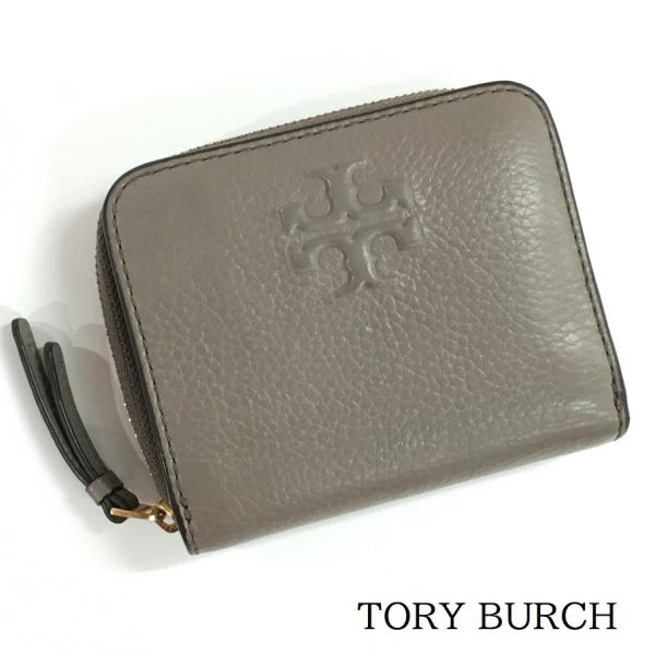 ■商品説明 ＜サイズ実寸＞  幅:約 12cm  高さ:約 9.5cm  マチ:約 3.5cm＜素材＞レザー＜カラー＞グレージュ系   金具/ゴールド系＜付属品＞ 付属品なし。※写真のもので全てです。※全体的に傷、汚れがあります。全体的に擦...