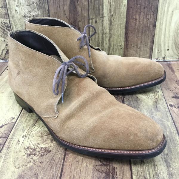 ■商品説明 ＜サイズ実寸＞  JP靴サイズ:26cmUK71/2※サイズJP25.5〜26cm相当です。＜素材＞ スエード＜カラー＞ミッドブラウンS＜付属品＞ 付属品なし。※写真のもので全てです。※全体的に汚れ、アッパーに履きじわ、ソールに...