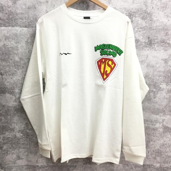 ■商品説明 ＜サイズ表記＞  サイズ: L＜サイズ実寸＞  肩幅:約 53cm  着丈:約 73cm  身幅:約 59cm  袖丈:約 60.5cm＜素材＞ 画像参照。＜カラー＞ホワイト＜付属品＞ タグ付属です。※写真のもので全てです。※タ...