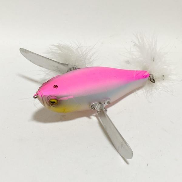 ■商品説明 ＜サイズ実寸＞  Length: 130.5mm  Weight: 2oz  ルアータイプ: ハードルアー＜カラー＞#DGL002 PINKTRICK＜付属品＞無し※写真のもので全てです。ランク :　B　＜ランク一覧＞N ：新品...