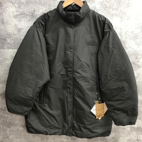 ■商品説明 ＜サイズ表記＞  サイズ: L＜サイズ実寸＞  肩幅:約 56cm  着丈:約 79cm  身幅:約 61cm  袖丈:約 56cm＜素材＞ナイロン / レーヨン / ダウン、フェザー＜カラー＞グラファイトグレー＜付属品＞ タグ...