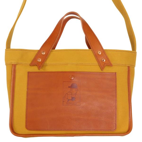 ■商品説明 ＜サイズ実寸＞  幅:約 35.5cm  高さ:約 22.5cm  奥行:約 16.5cm＜カラー＞ マルチカラー＜付属品＞無し※写真のもので全てです。※正面ポケットにごくわずかな細かな薄い汚れとごくわずかな擦れがございます。着...