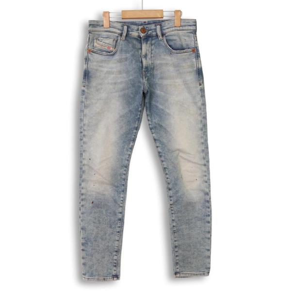 ■商品説明 ＜サイズ表記＞  サイズ: W28＜サイズ実寸＞  股上:約 26cm  股下:約 72cm  ウエスト:約 39cm  ワタリ幅:約 27.5cm  裾幅:約 14.5cm画像の確認をお願い致します。＜付属品＞無し※写真のもの...