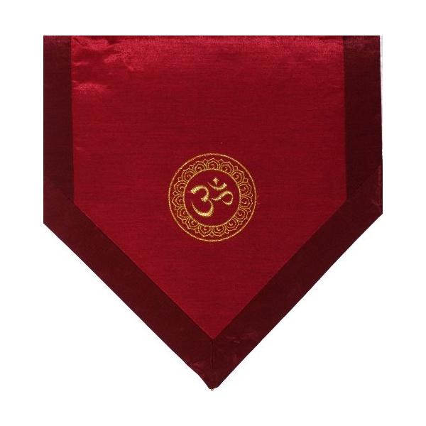 ヨガ フィットネス new Boon Decor Altar Cloth Or Wall Hangings - Embroidered - Om in Lotus Wheel: Iridescent Red海外限定品を迅速輸入！5〜15営業...