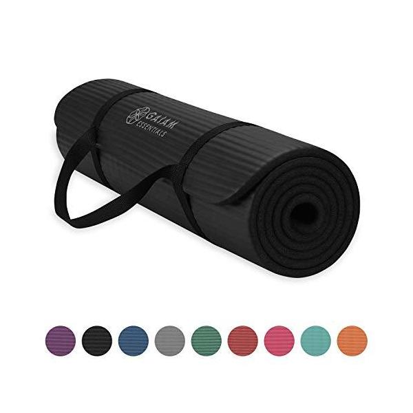 ヨガマット フィットネス 05-63319 Gaiam Essentials Thick Yoga Mat Fitness &amp; Exercise Mat with Easy-Cinch Carrier Strap, Black, 7...