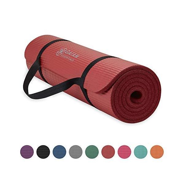 ヨガマット フィットネス 05-63323 Gaiam Essentials Thick Yoga Mat Fitness &amp; Exercise Mat with Easy-Cinch Carrier Strap, Red, 72"...
