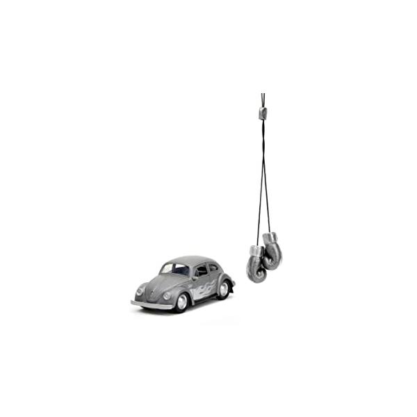 ジャダトイズ ミニカー ダイキャスト アメリカ 34235 Jada Punch Buggy 1:32 Scale 1959 Volkswagen Beetle Die-cast Car with Mini Gloves Accessory...