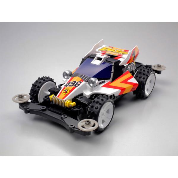 高性能な走りでレースも楽しい四輪駆動レーサーのプラスチックモデル組み立てキットです。モーター両端のシャフトを伸ばしたダブルシャフトモーターを車体中央に搭載して高い駆動効率を実現。MSシャーシはノーズ、センター、テールの3パートで構成され、ワ...