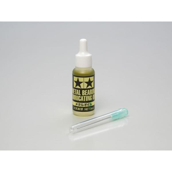 モーターの軸受けなどメタル部分の潤滑用オイルですベアリングやメタルなど、軸受け部分の潤滑用に開発されたオイルです。回転抵抗にならない粘度に調合されているのがポイント。ストックモーターなどのローターシャフトの支持に使われるメタルに使用すると、...