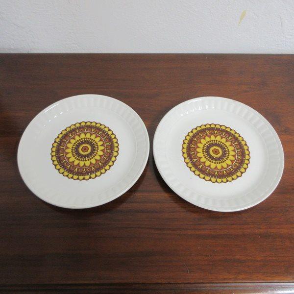 1092sb イギリス ヴィンテージ English Ironstone Pottery ペア ケーキプレート ディッシュ トレー 皿 英国製 plateイギリスより入荷致しましたビンテージ雑貨　英国製English Ironstone P...