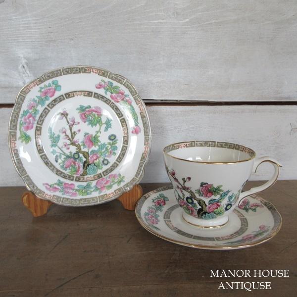 1101sc  イギリス製  ダッチェス DUCHESS  カップ ソーサートリオ ケーキプレート ティーカップ 茶器 キッチン雑貨 英国 tablewareイギリスより入荷致しましたキッチン雑貨　英国製ＤUCHESSのトリオです。カップ＆...