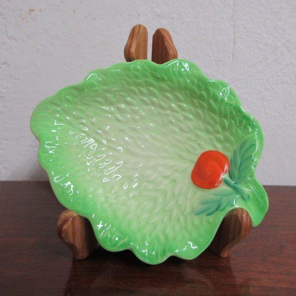 1121sb イギリス ヴィンテージ雑貨 Midwinter サラダプレート ディッシュ　皿 キッチン雑貨 英国製 plateイギリスより入荷致しましたビンテージ雑貨　英国製W R Midwinter Ltdのサラダプレートです。W R M...