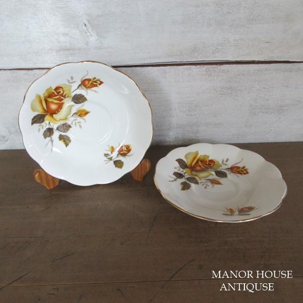 1256sc イギリス製 stafford shire fine bone china ソーサーのみ 2枚セット ヴィンテージ 英国 plateイギリスより入荷致しましたヴィンテージ雑貨　英国製  stafford shire fine b...