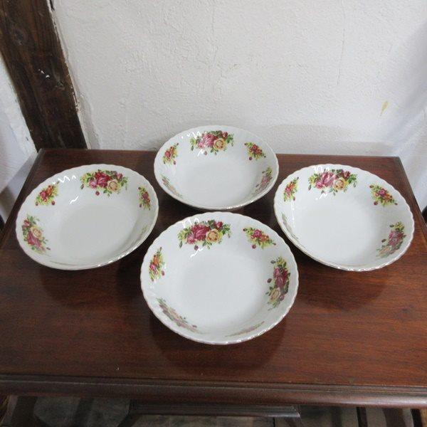 1343sb イギリス キッチン雑貨  ROYAL NORFOLK  スープボウル スープ皿  スーププレート 4点セット 英国 tablewareイギリスより入荷致しましたキッチン雑貨　 ROYAL NORFOLK、スープボウル4点です。...