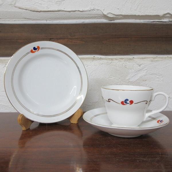 1448sb  イギリス製 Melba メイヤー&amp;シェラット カップ＆ソーサー トリオ ケーキプレート ヴィンテージ雑貨  tablewareイギリスより入荷致しましたヴィンテージ雑貨　英国製 Melba Bone China メイ...