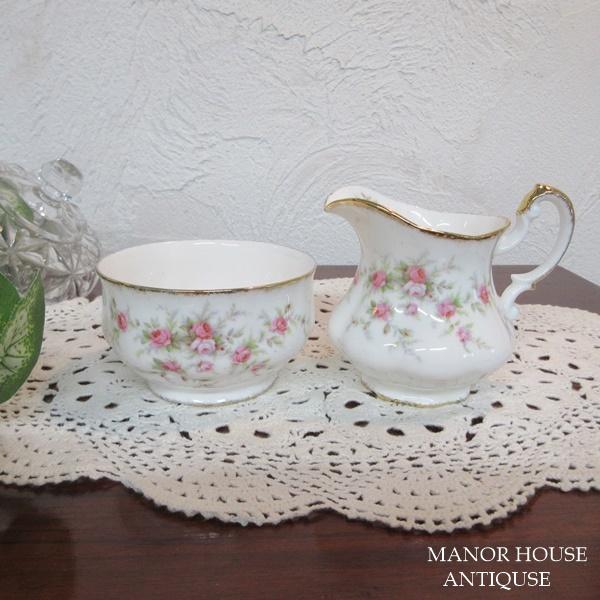 1540sc イギリス製 ビンテージ雑貨  PARAGON パラゴン ビクトリアナローズ シュガーボウル クリーマー 英国  tablewareサイズ　シュガーボウル 直:91  H:53、クリーマーW:100   H87　 ※若干の誤差は...