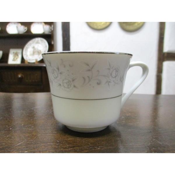 1557f 日本製 プラチナローズ バラ柄 コーヒーカップ ティーカップ イギリス 英国 里帰り品 キッチン雑貨 tablewareイギリスより入荷致しましたキッチン雑貨　日本製コーヒーカップです。コーヒーカップ1点の出品となります。“PL...