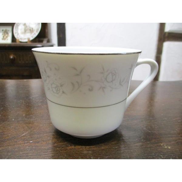 1558f 日本製 プラチナローズ バラ柄 コーヒーカップ ティーカップ イギリス 英国 里帰り品 キッチン雑貨 tablewareイギリスより入荷致しましたキッチン雑貨　日本製コーヒーカップです。コーヒーカップ1点の出品となります。“PL...