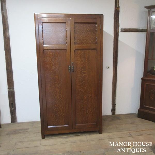 6104e イギリス アンティーク 家具 CC41 ワードローブ クローゼット 洋服タンス 収納 店舗什器 木製 オーク 英国 ROBEサイズ　W:930　D:560　H:1780　※若干の誤差はご容赦下さい。※スマートフォンでご覧のお客様...